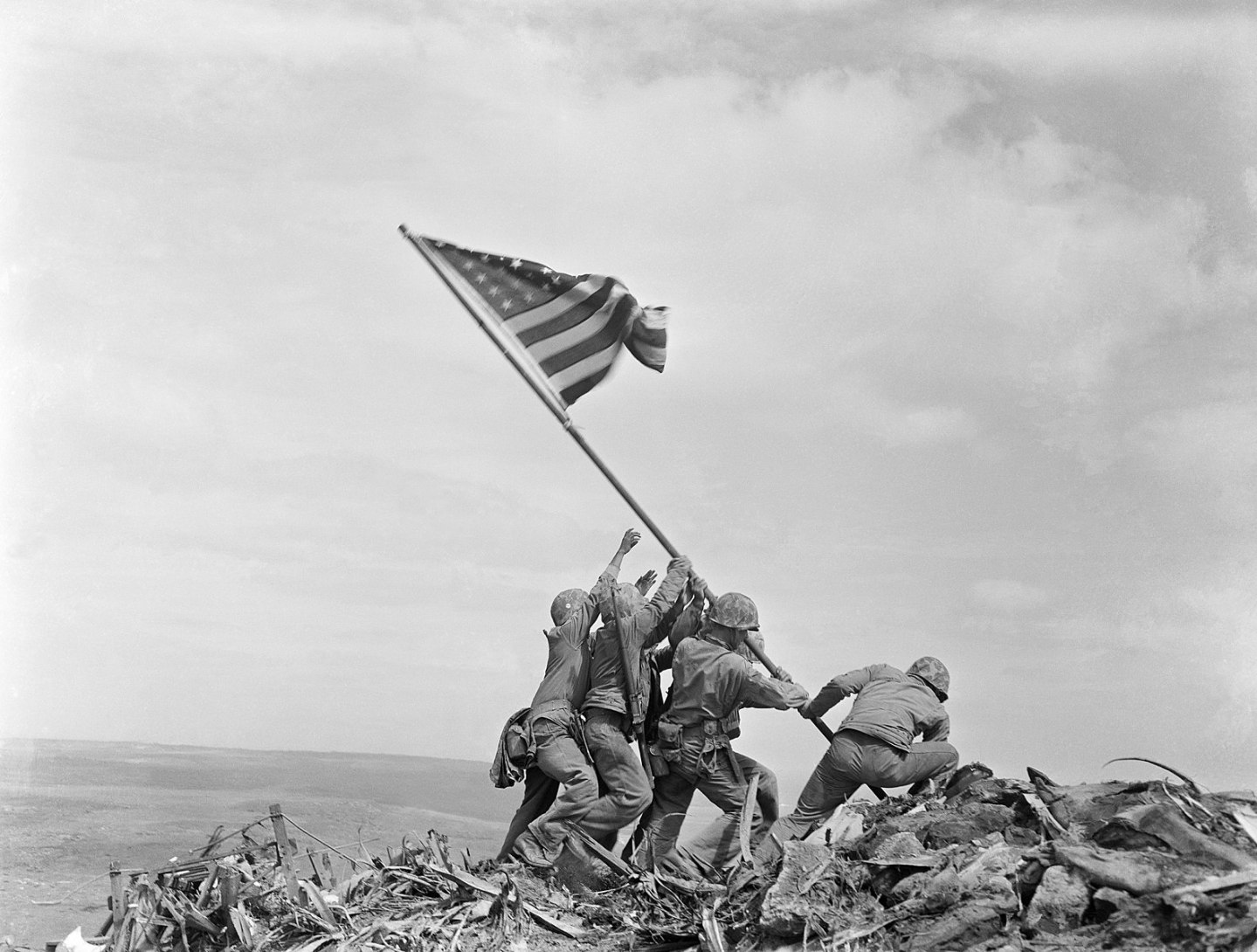 A Moment on Iwo Jima Became a Monument for All Time – Travel Objective DC